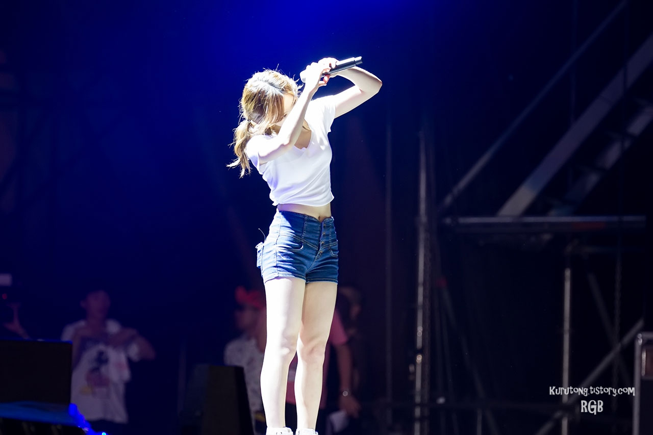 My K-Pop Database: 120818 SNSD Concert